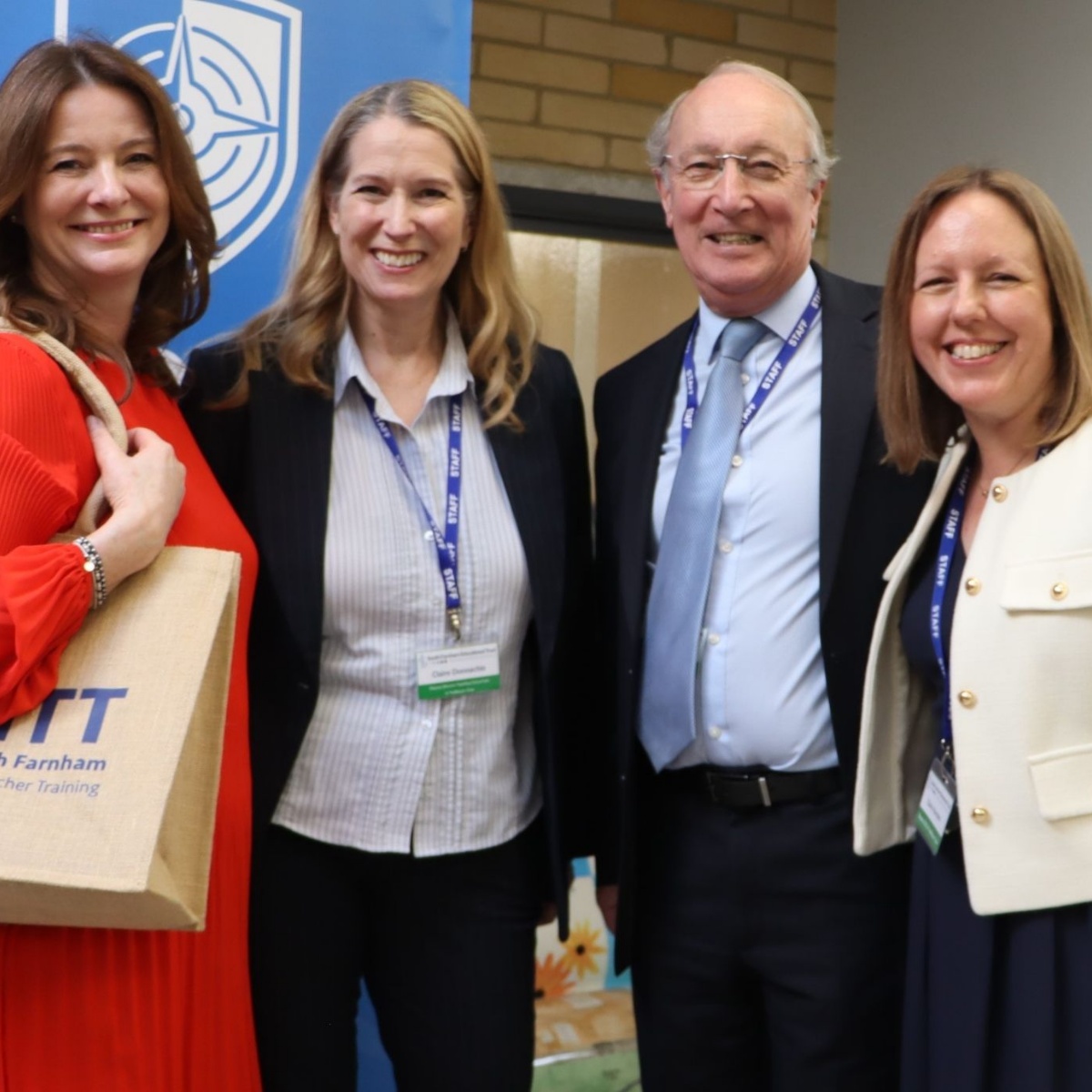 Surrey South Farnham SCITT - Secretary of State for Education Commends ...